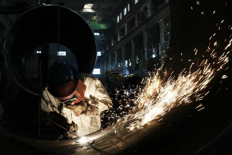 GLOBALink | Salute to the workers in the old industrial base in NE ...